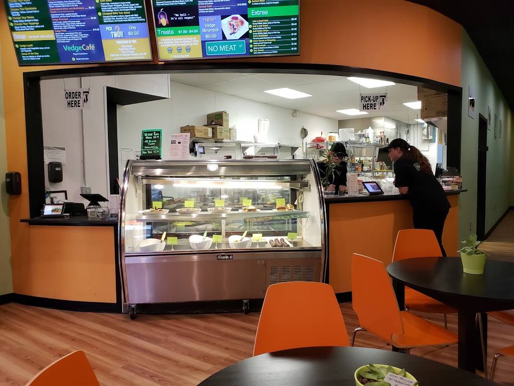 Section 5 Best Restaurants and Bars 🍔 | New MBAn Student’s Local Guide